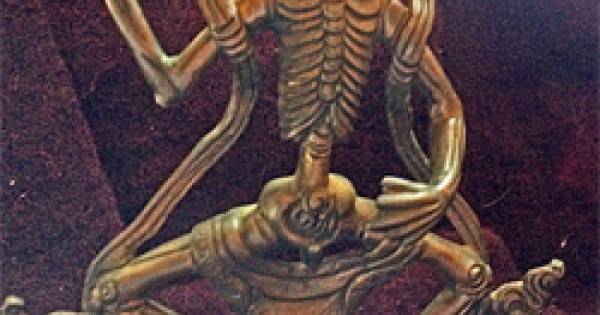 Citipati Statue: Skeleton Dance